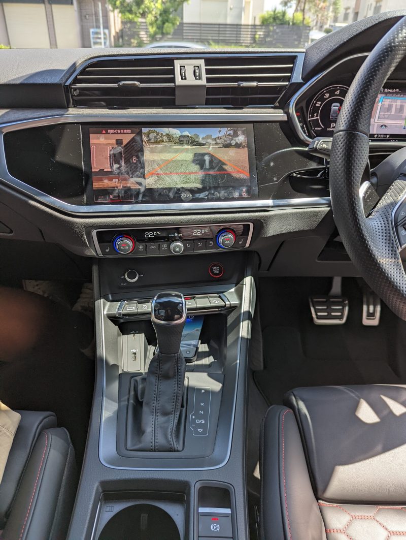 試乗記5 Audi RSQ3 | Car Life Torch